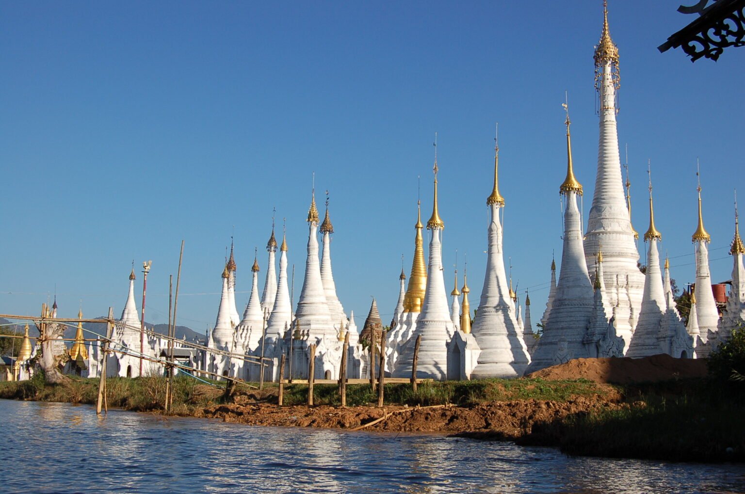 Inle Lake – About Myanmar