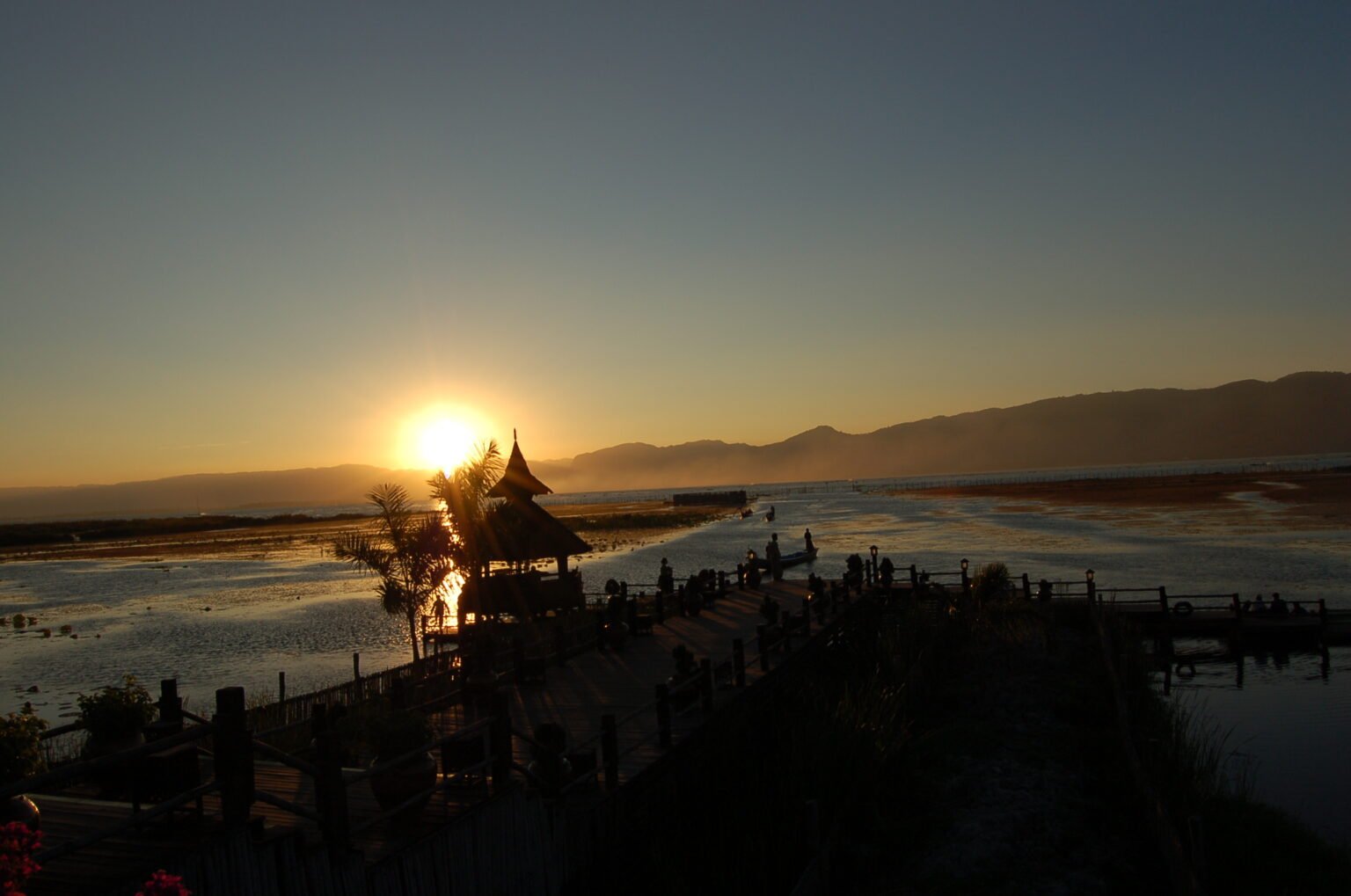 Inle Lake – About Myanmar